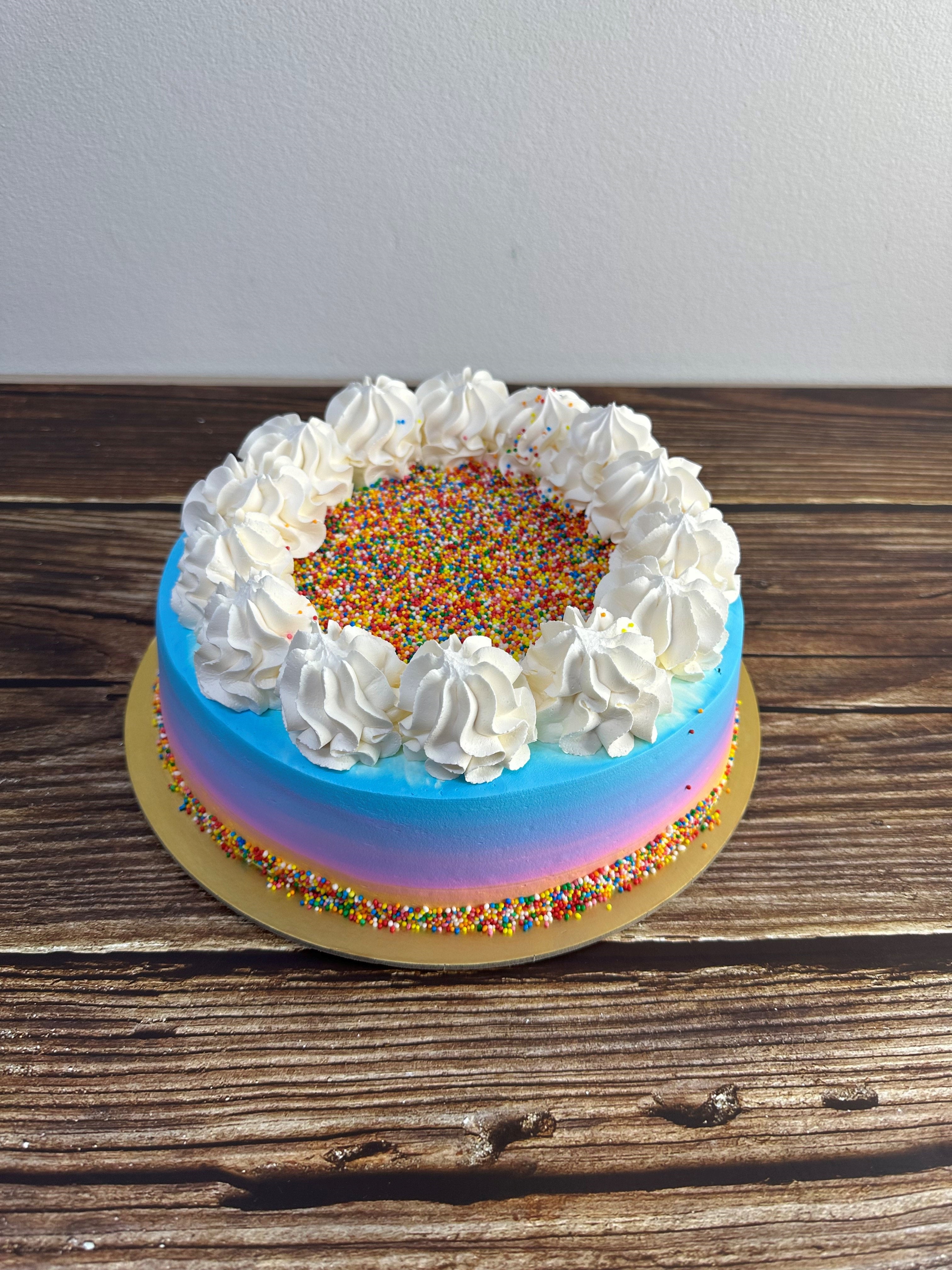 Rainbow Bubblegum Cake | Divino Gelato