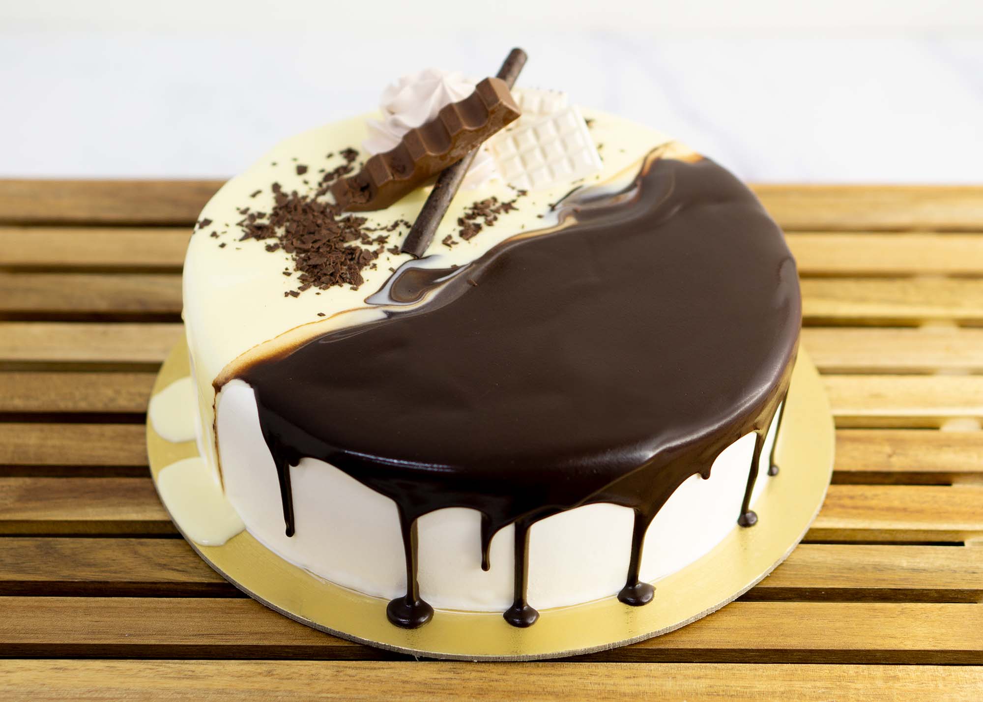 Kinder Choc and Belgian Chocolate Cake | Divino Gelato