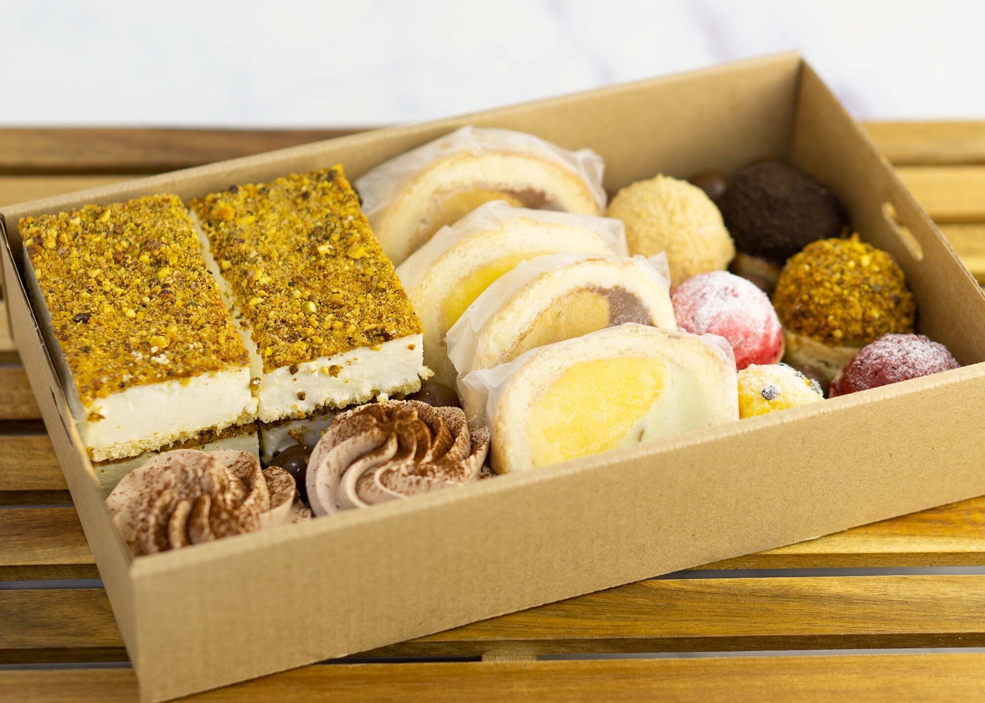 Dessert Box - Gold Mix | Divino Gelato